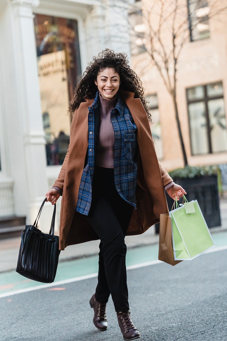 Cream Cross Body Bags: The Perfect Accessory, for a Casual Chic Look ...